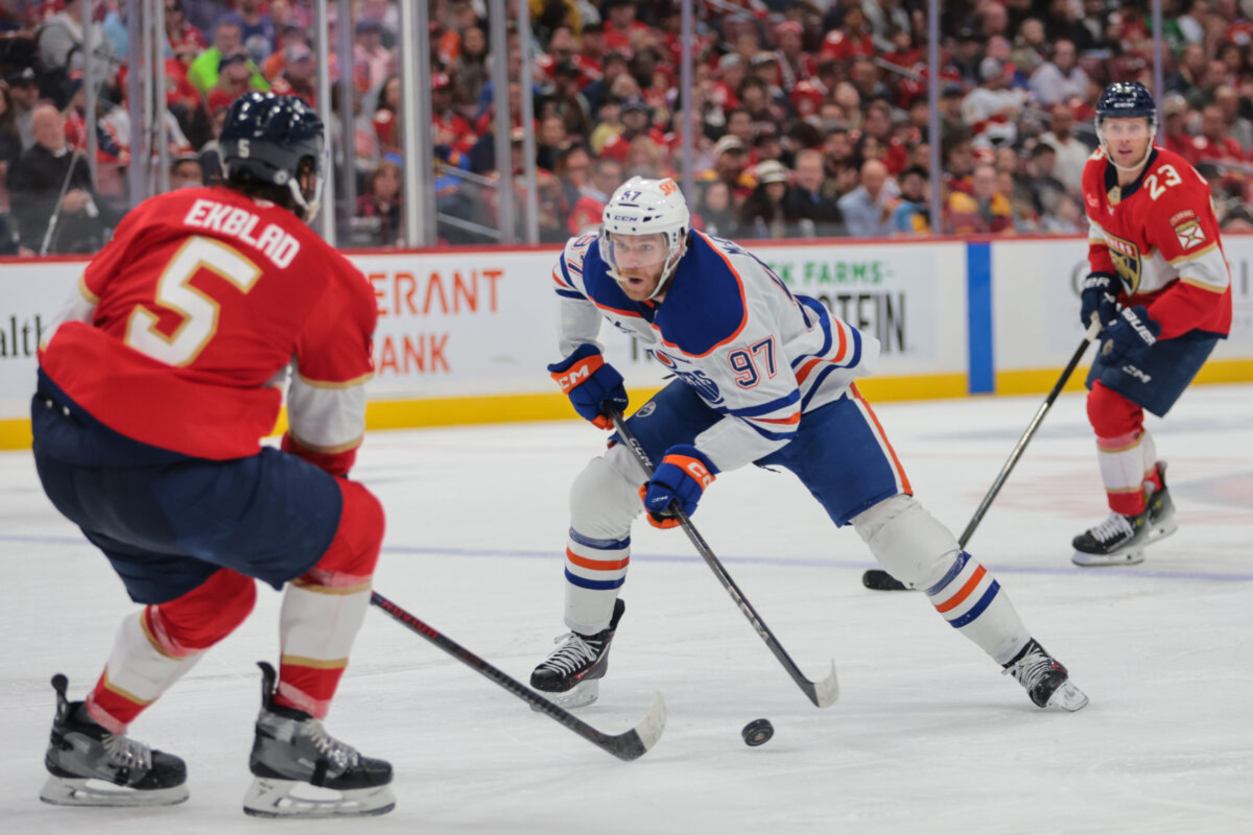 Trusted Oilers Pundit Suggests Creative Contract Extension for Connor ...