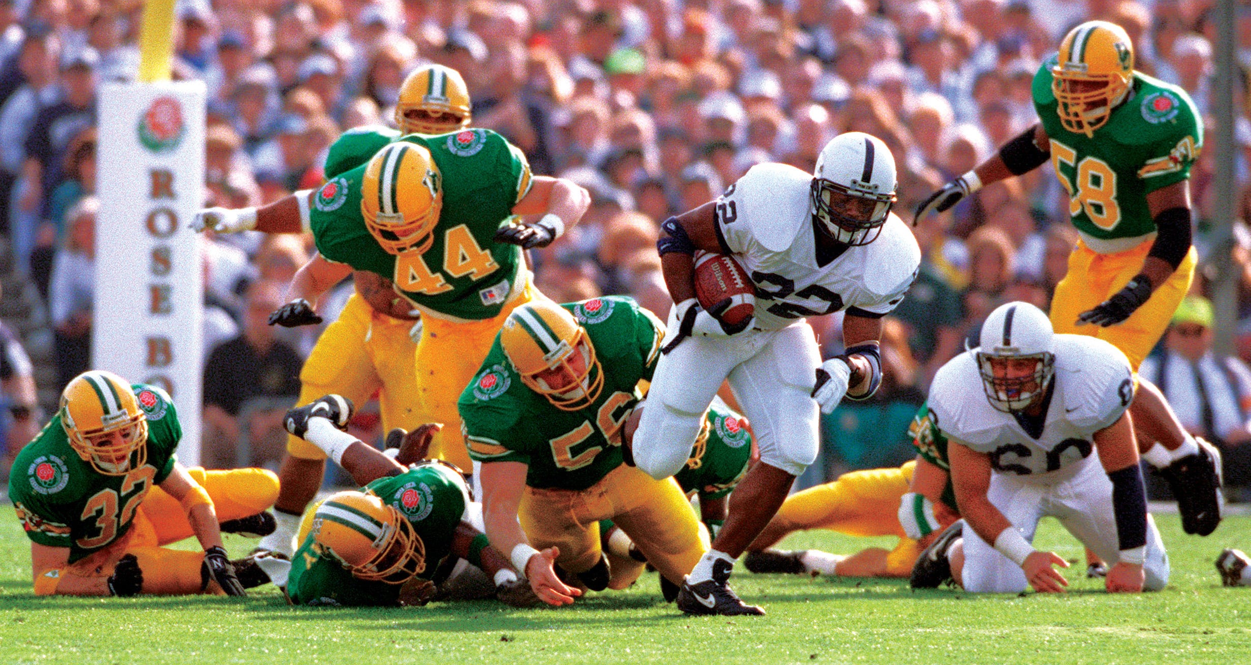 Penn State football legend joins College Football Hall of Fame