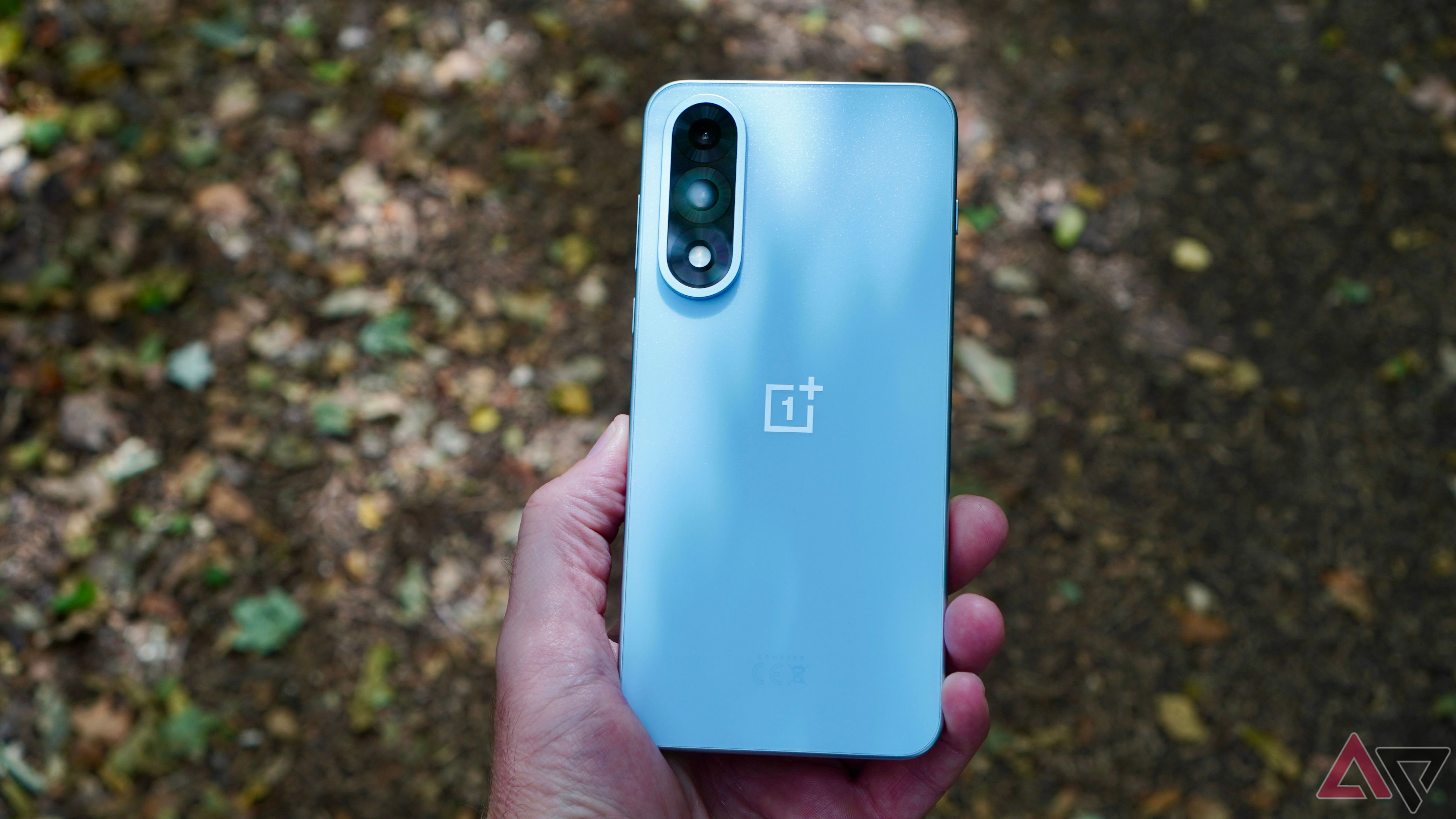 The OnePlus 15 may look very different to the OnePlus 13