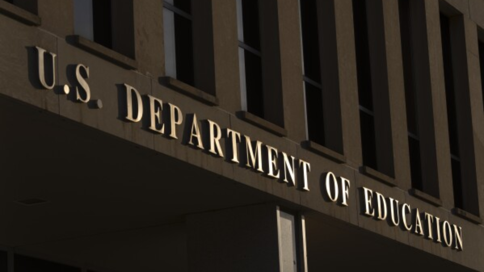 US Education Department faces backlog of 27,000 student loan complaints ...