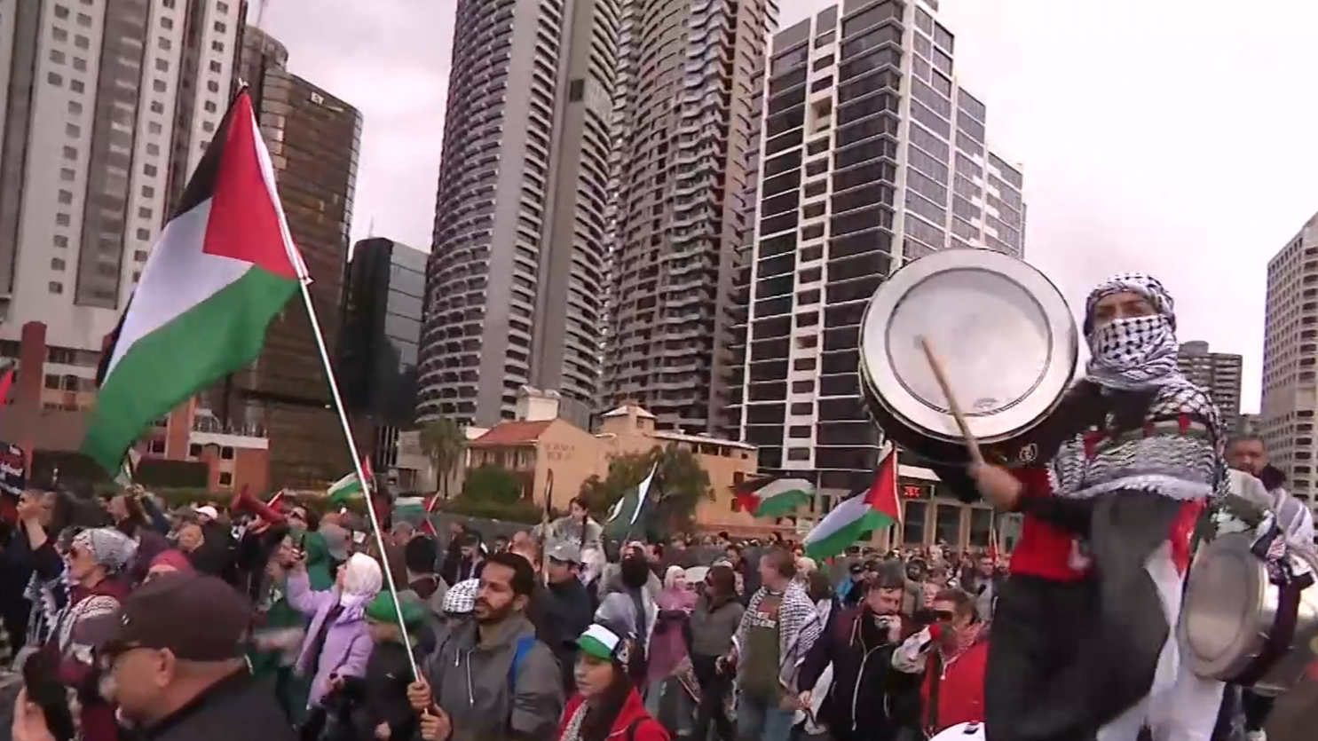 Protestors aim to shut down another key bridge in Brisbane protest