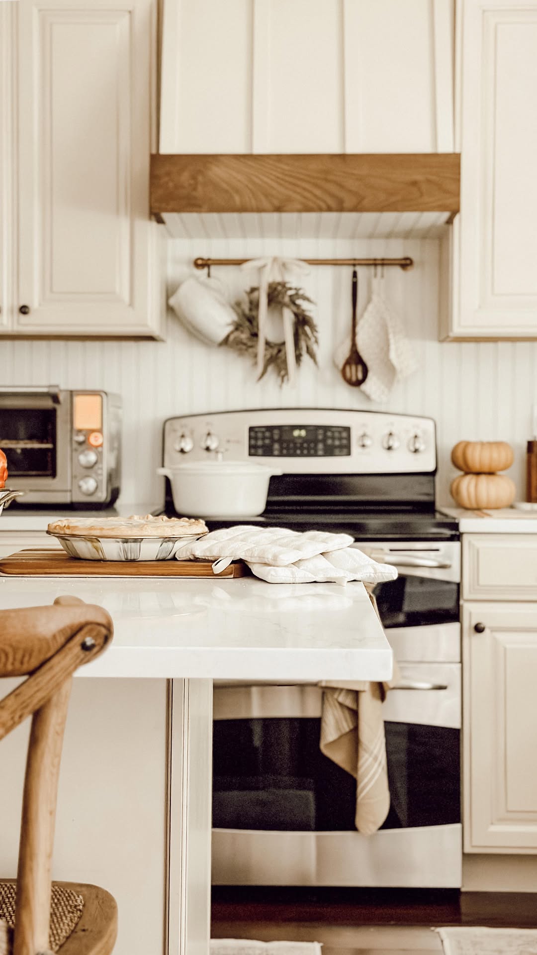 Make Your Home Cozy This Fall with Simple Decor Tricks