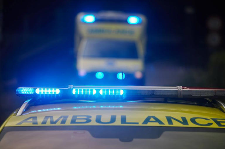 You can be fined £1,000 for letting an ambulance pass - the rules all ...
