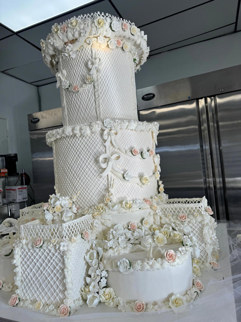 RIer 'jumped right onboard' when HBO wanted a colossal cake for 'Gilded ...