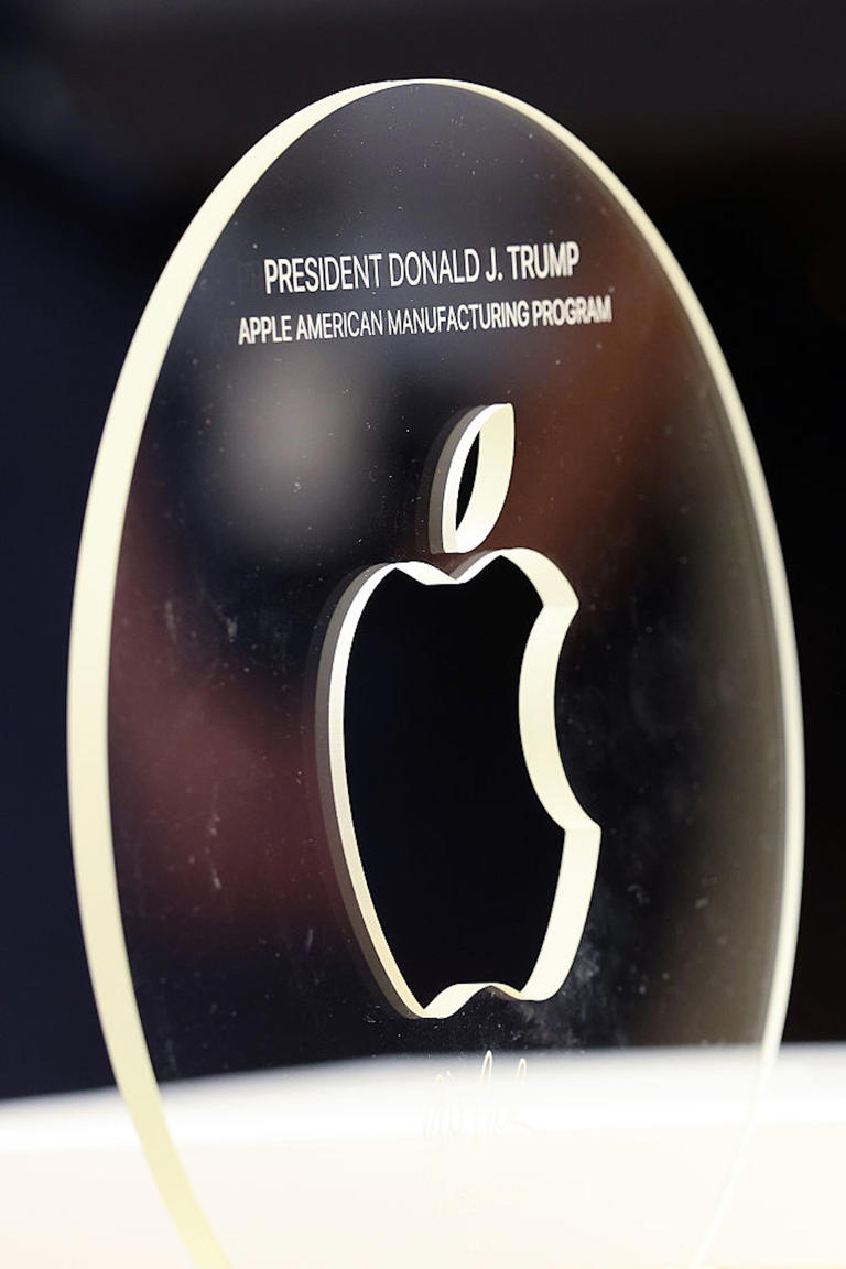 Apple's 'rare' gift for Donald Trump is kind of embarrassing
