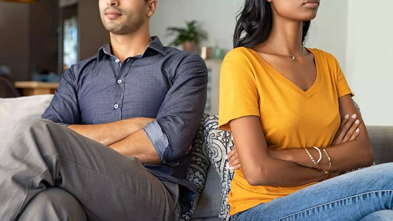 5 marriage secrets one should never reveal to others– And why