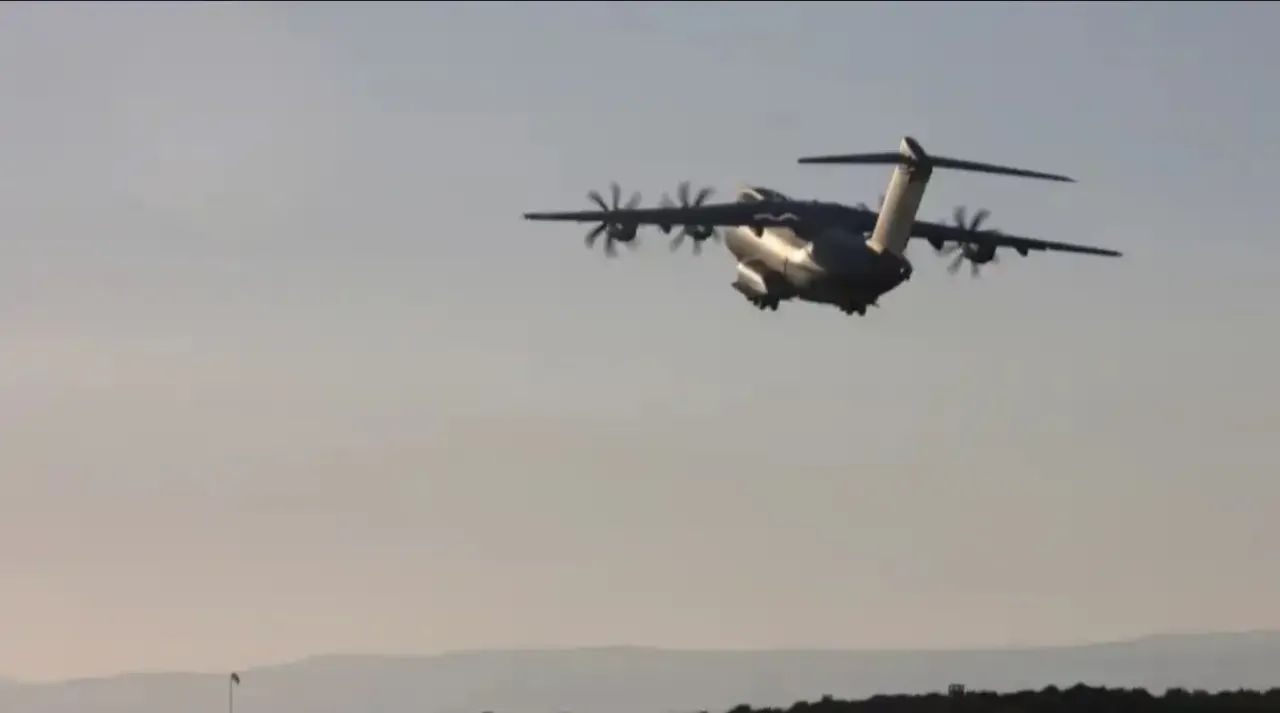 Ο βρετανικός στρατός χρησιμοποιεί ιδιωτική αμερικανική αεροπορική ...