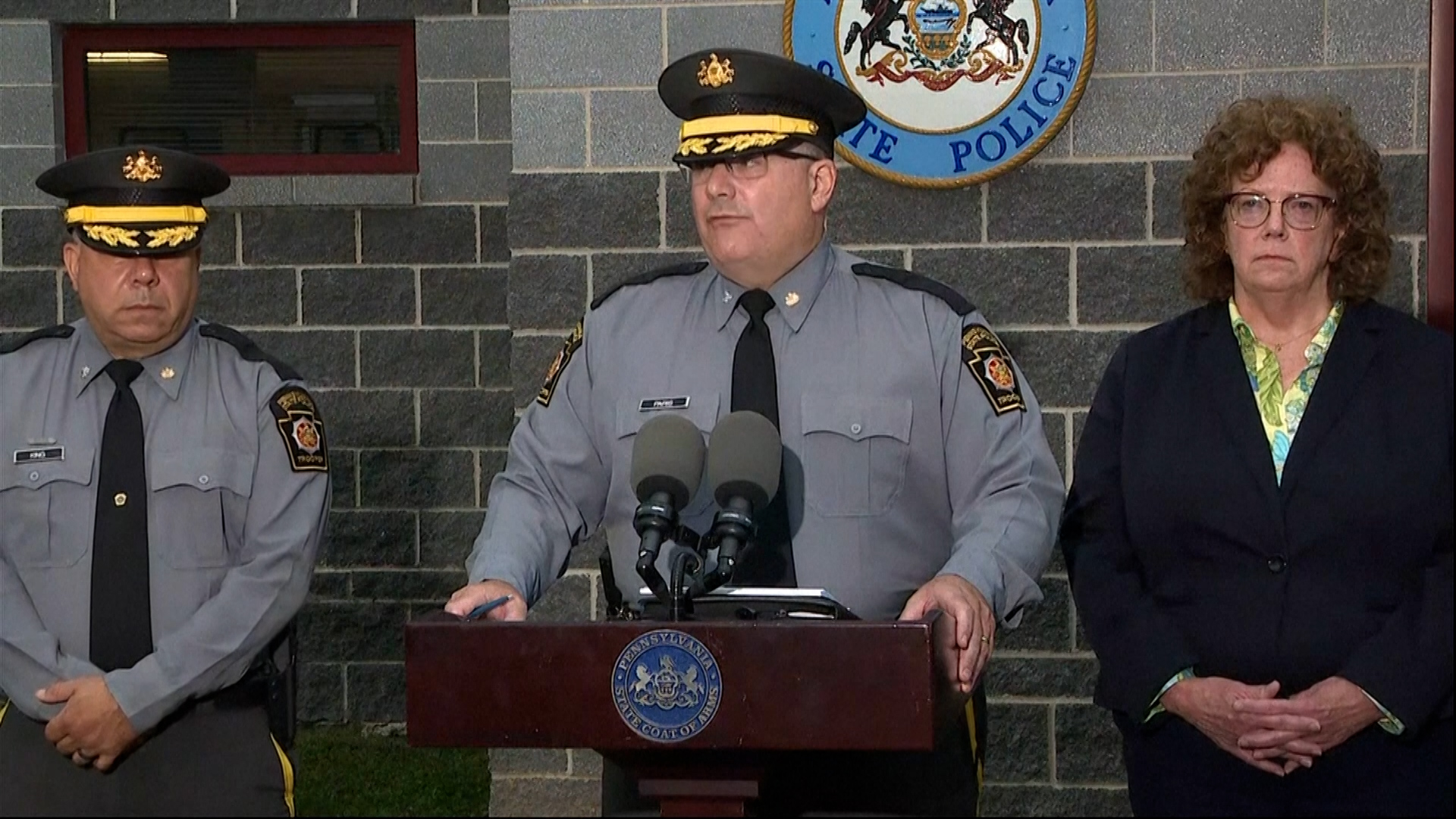 Pennsylvania Gunman Kills Neighbor, Injures Two Troopers