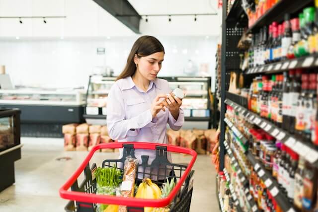 25 simple tricks to save big on grocery shopping