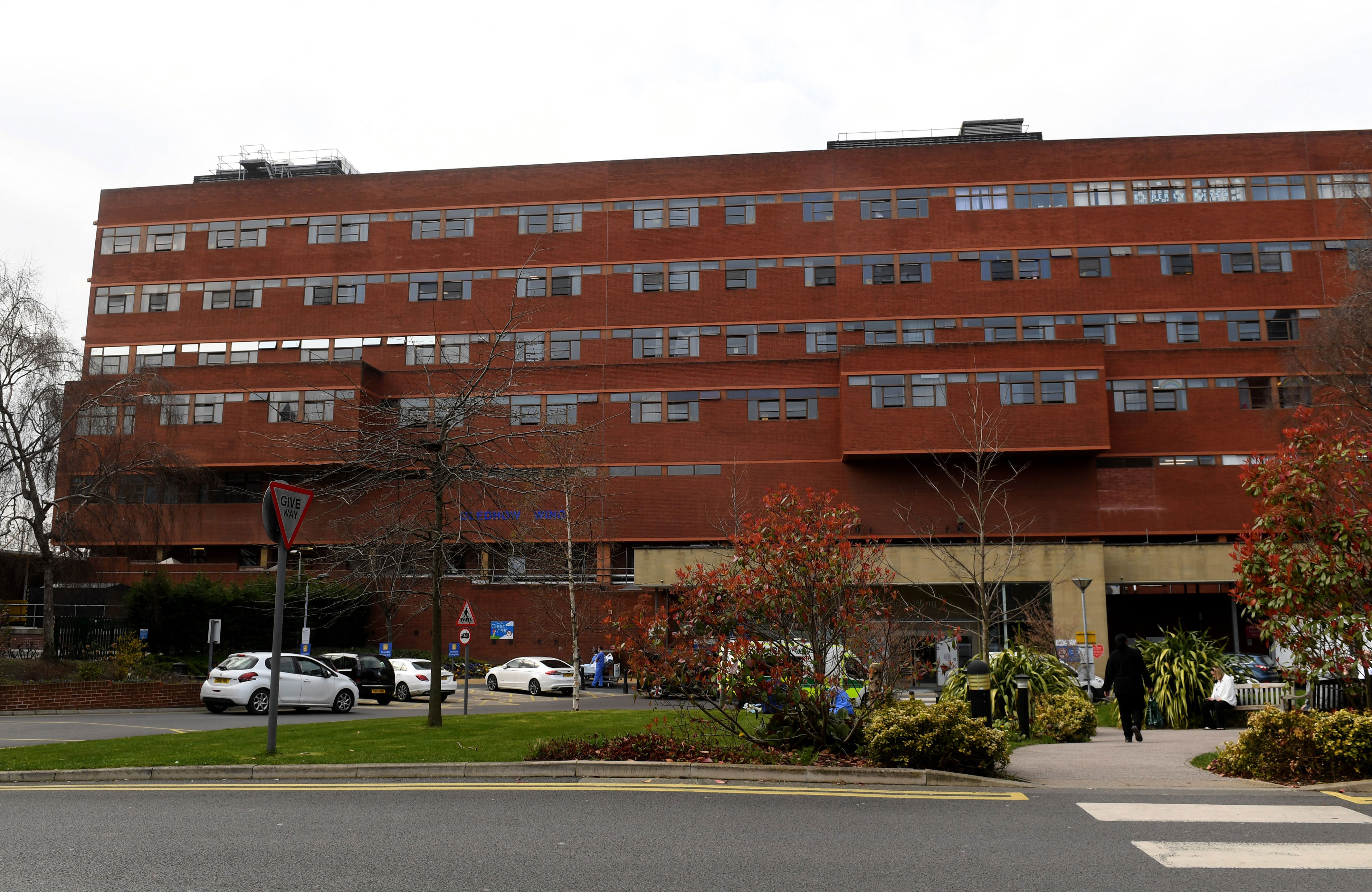 Patients and staff in Leeds evacuated from St James' Hospital wing as ...