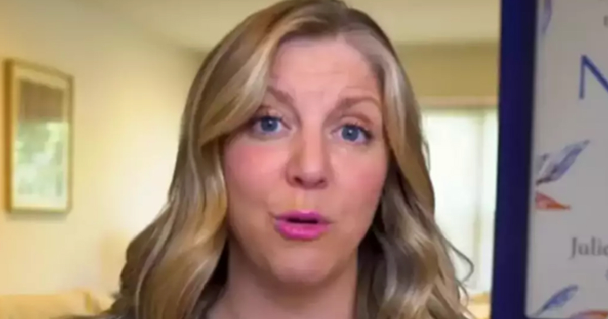 Hospice nurse reveals three signs people show 24 hours before dying