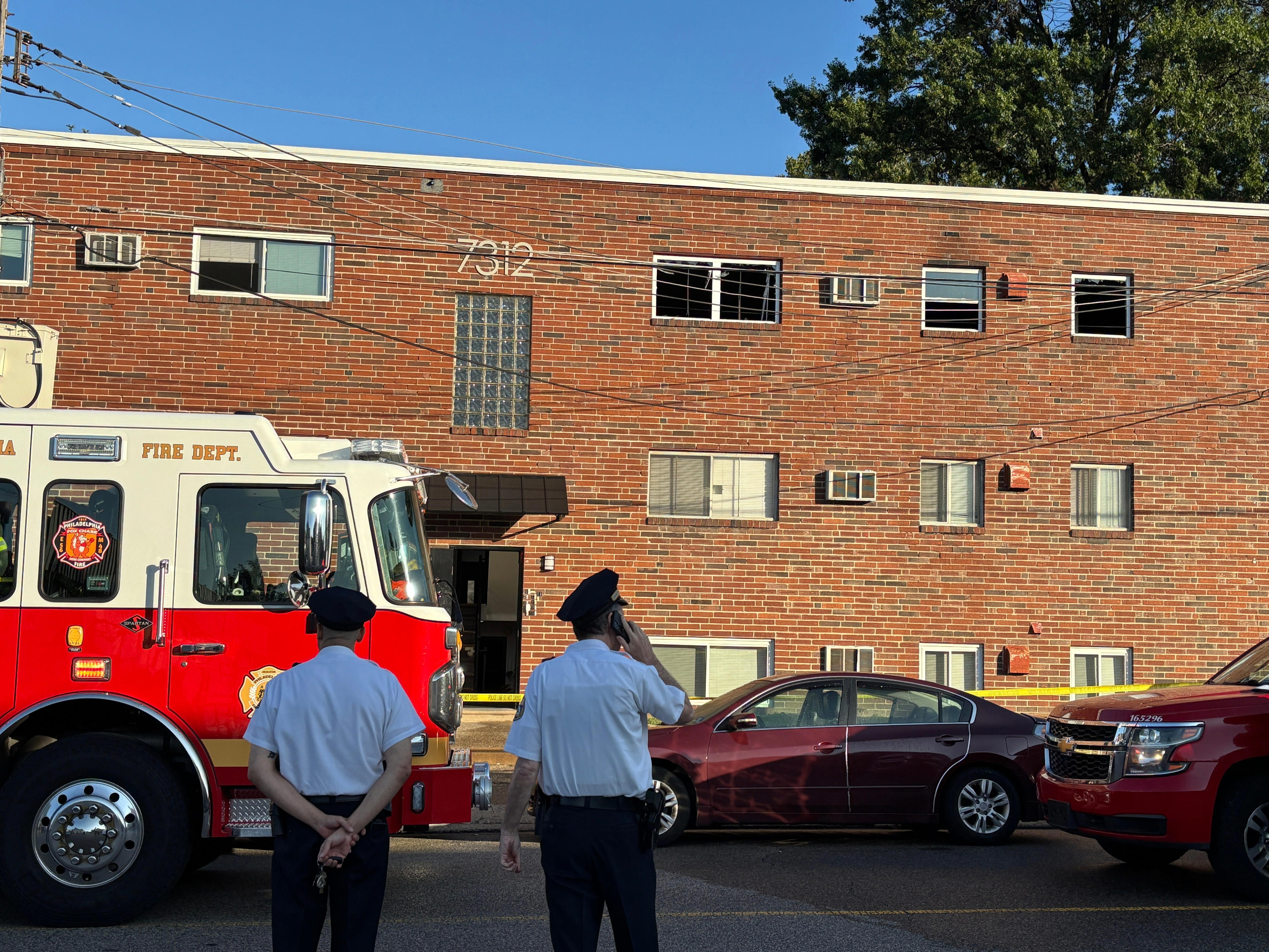 Body with slash wounds found after Northeast Philadelphia apartment fire