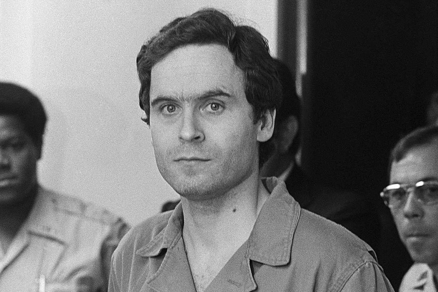 How Did Ted Bundy Die? What to Know About His 1989 Execution (Including ...