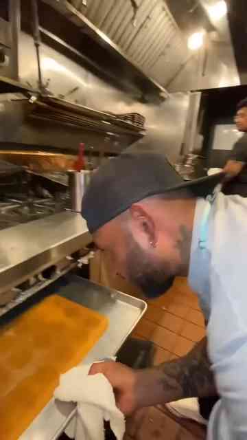 Pro chef turns my McDonalds into TWO gourmet meals