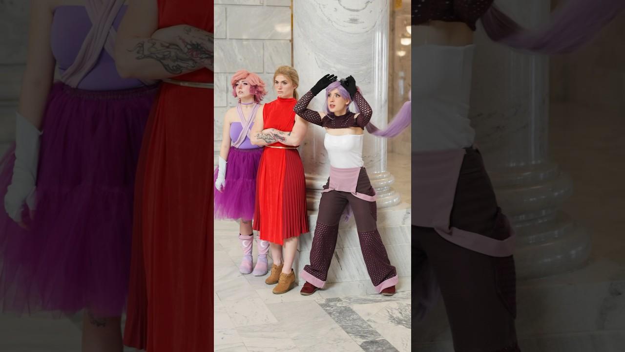 “and They Have Tiny Food!” 🧁 ⁠@athena_grimes @strawbeariexx #shera #cosplay