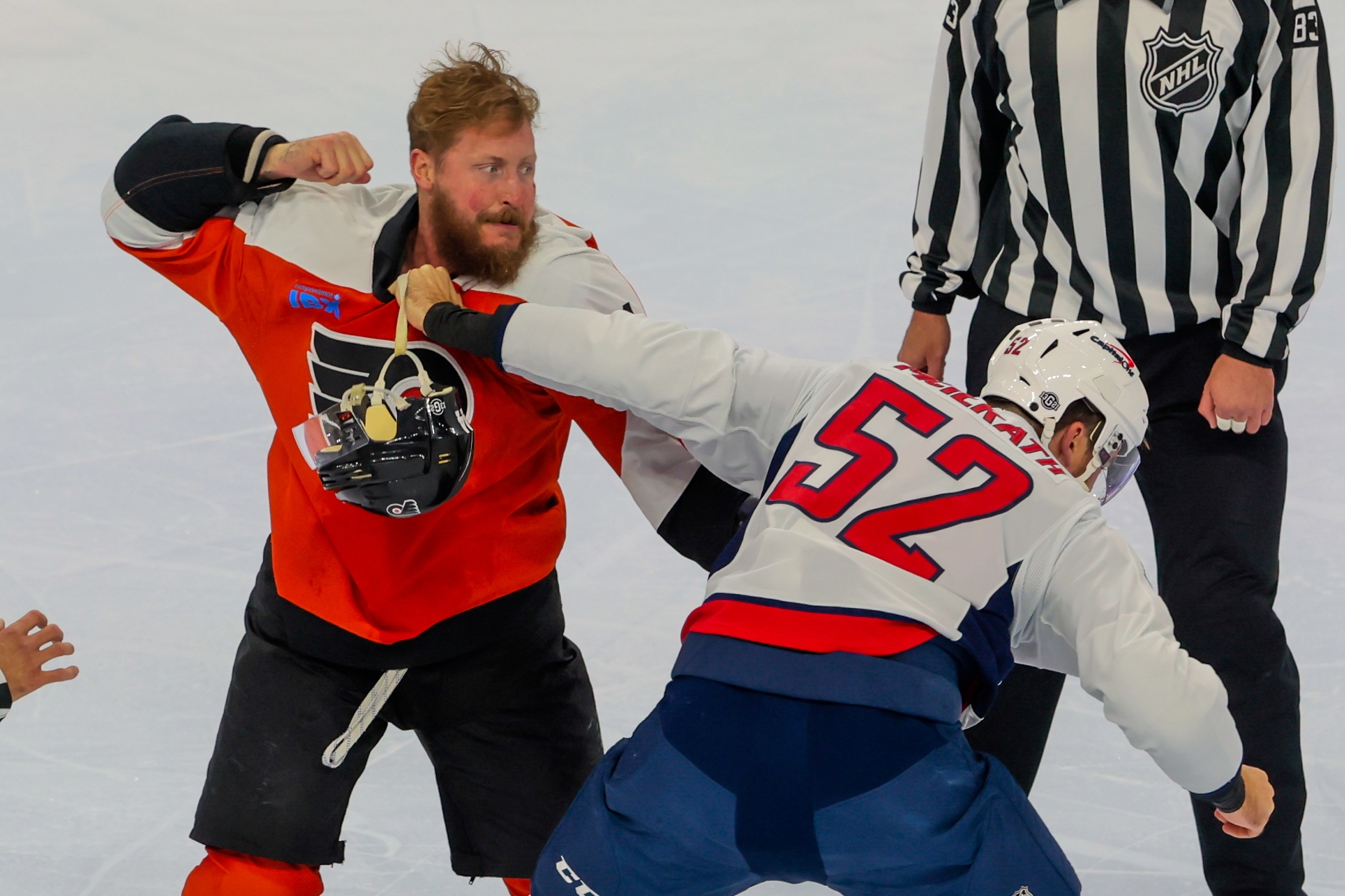 The Flyers brought in a UFC fighter and a bare-knuckles boxer to teach ...