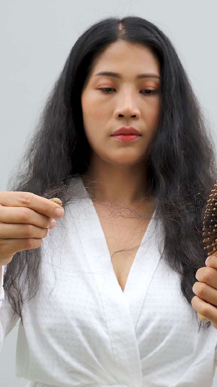 How To Manage Frizzy Hair Without Heat Styling?