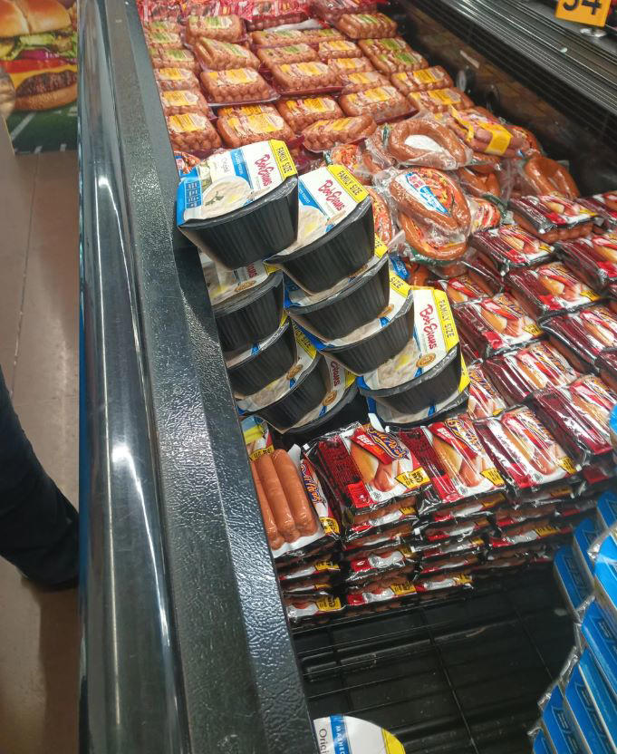 Walmart employee vents about grocery practices: 'Should never look or ...