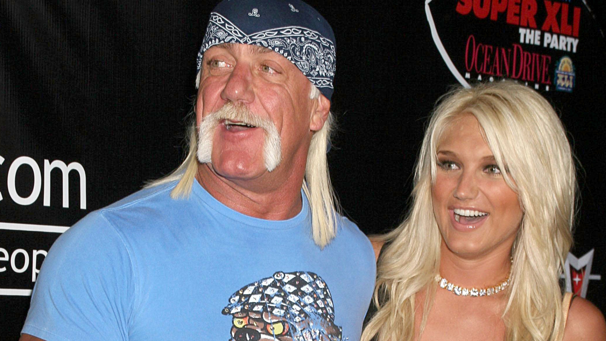 "I didn't get to achieve this experience in real life"-Brooke Hogan ...