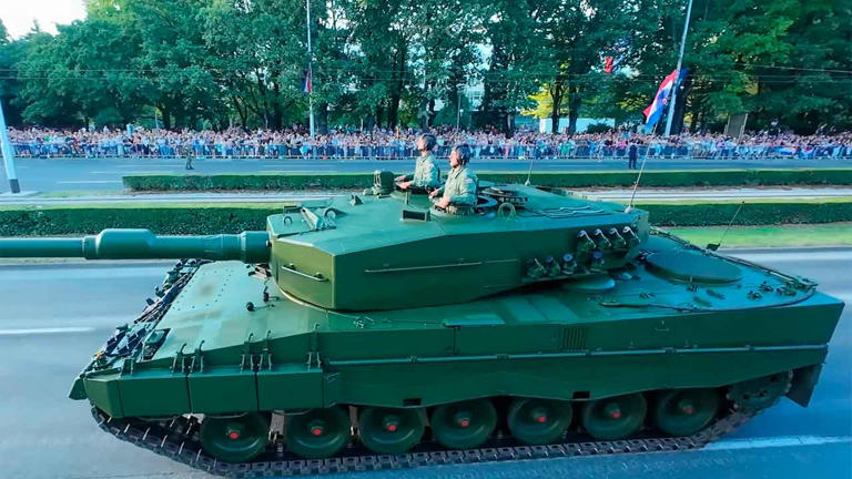 Tysk Leopard 2A4HRV stridsvogn debuterer i de kroatiske væpnede styrker ...
