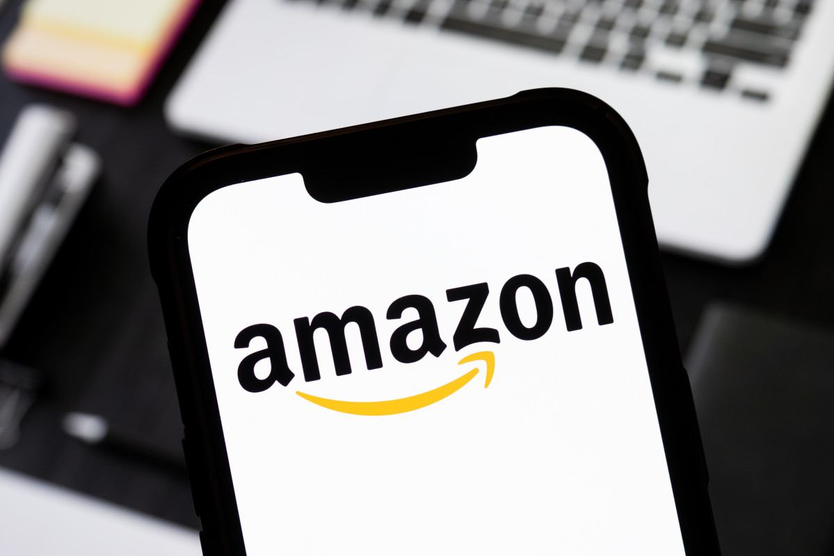 Amazon's Most Popular Tablet Is 45% Off and Priced Under $100: 'Best ...