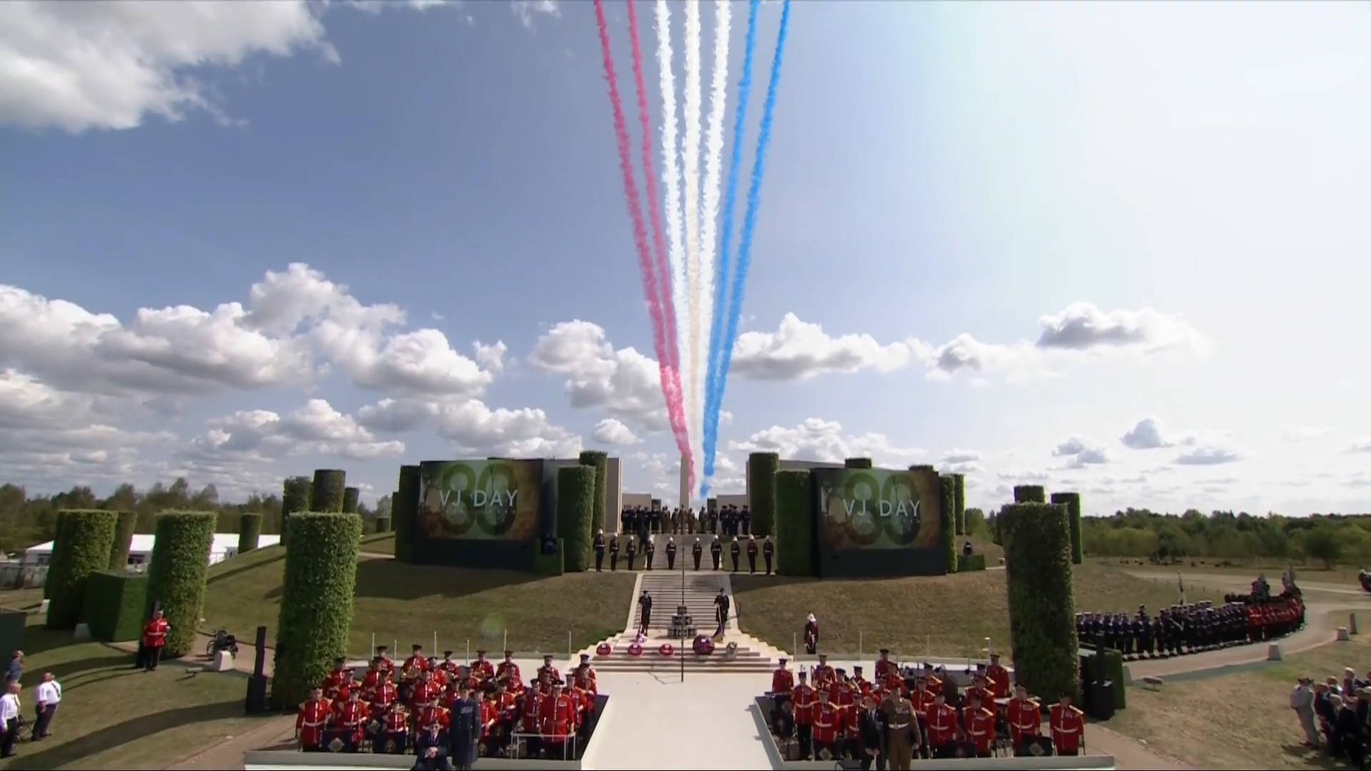 Watch the Red Arrows soar over VJ Day ceremony in incredible display