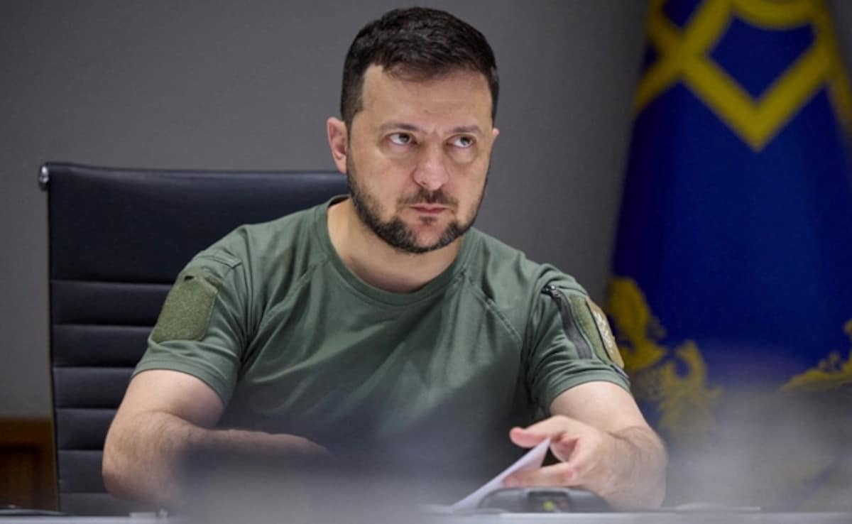 Zelensky says Ukraine '10% away' from peace deal