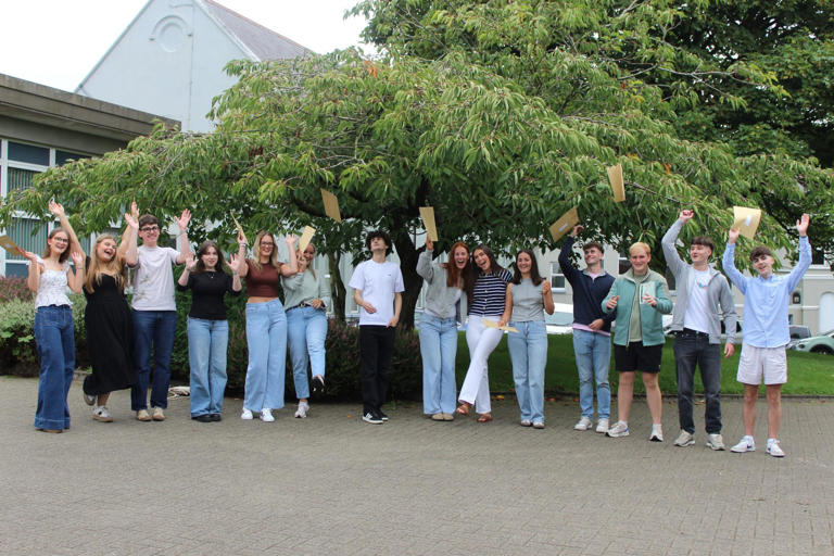 A Level celebrations at Loreto College