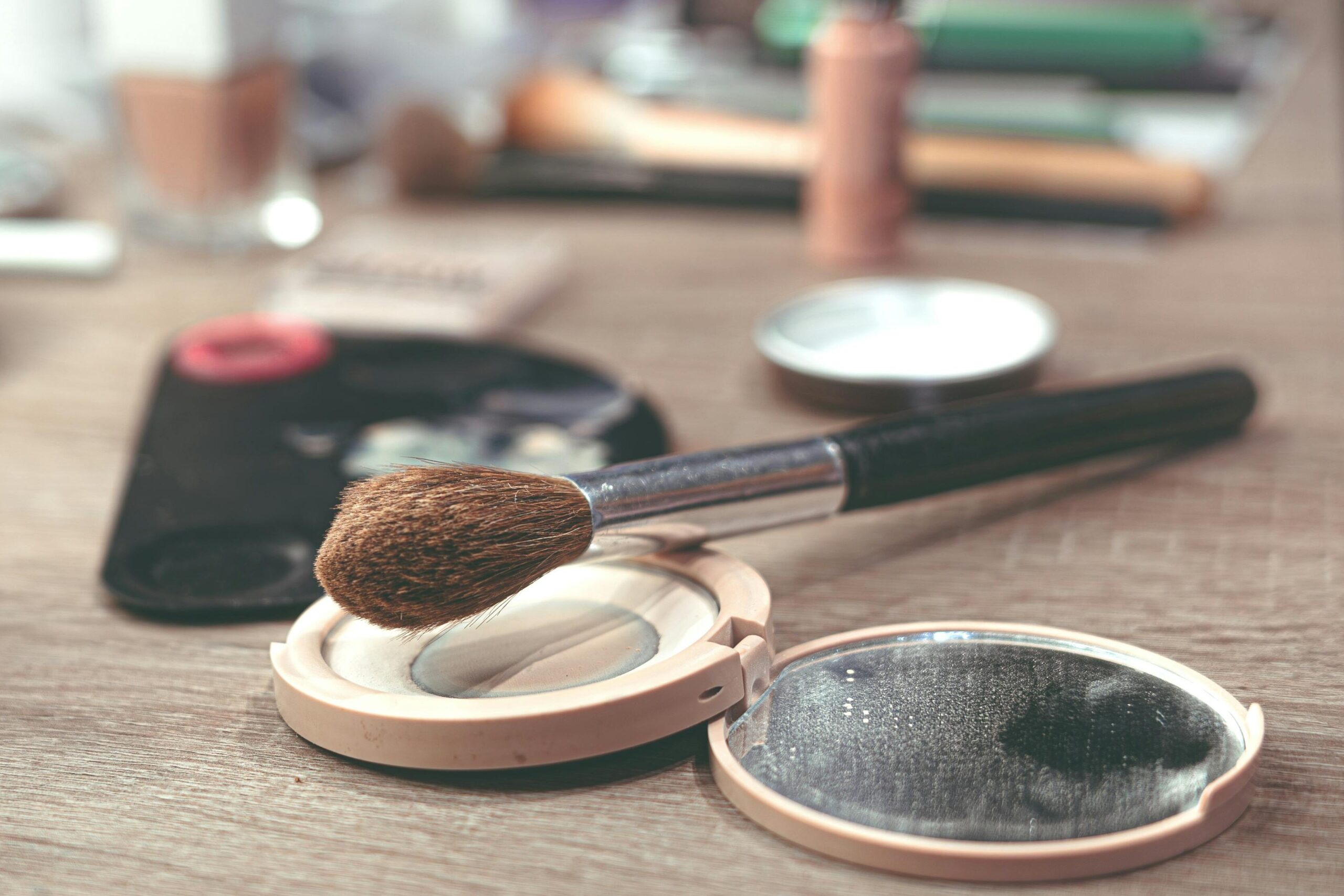 14 Common Beauty Products from the Past That Were Shockingly Dangerous