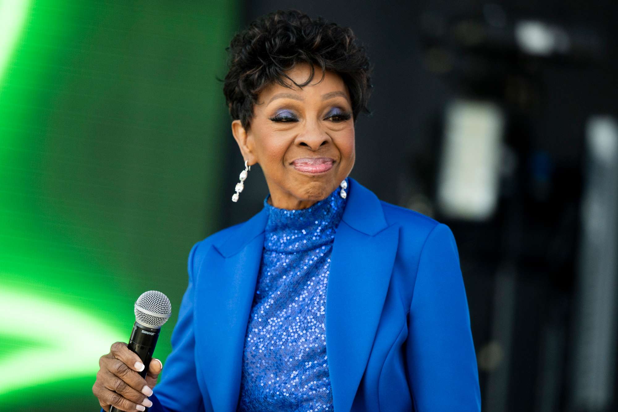 Gladys Knight Says She's 'Healthy and Happy' After Son Accuses Star's ...