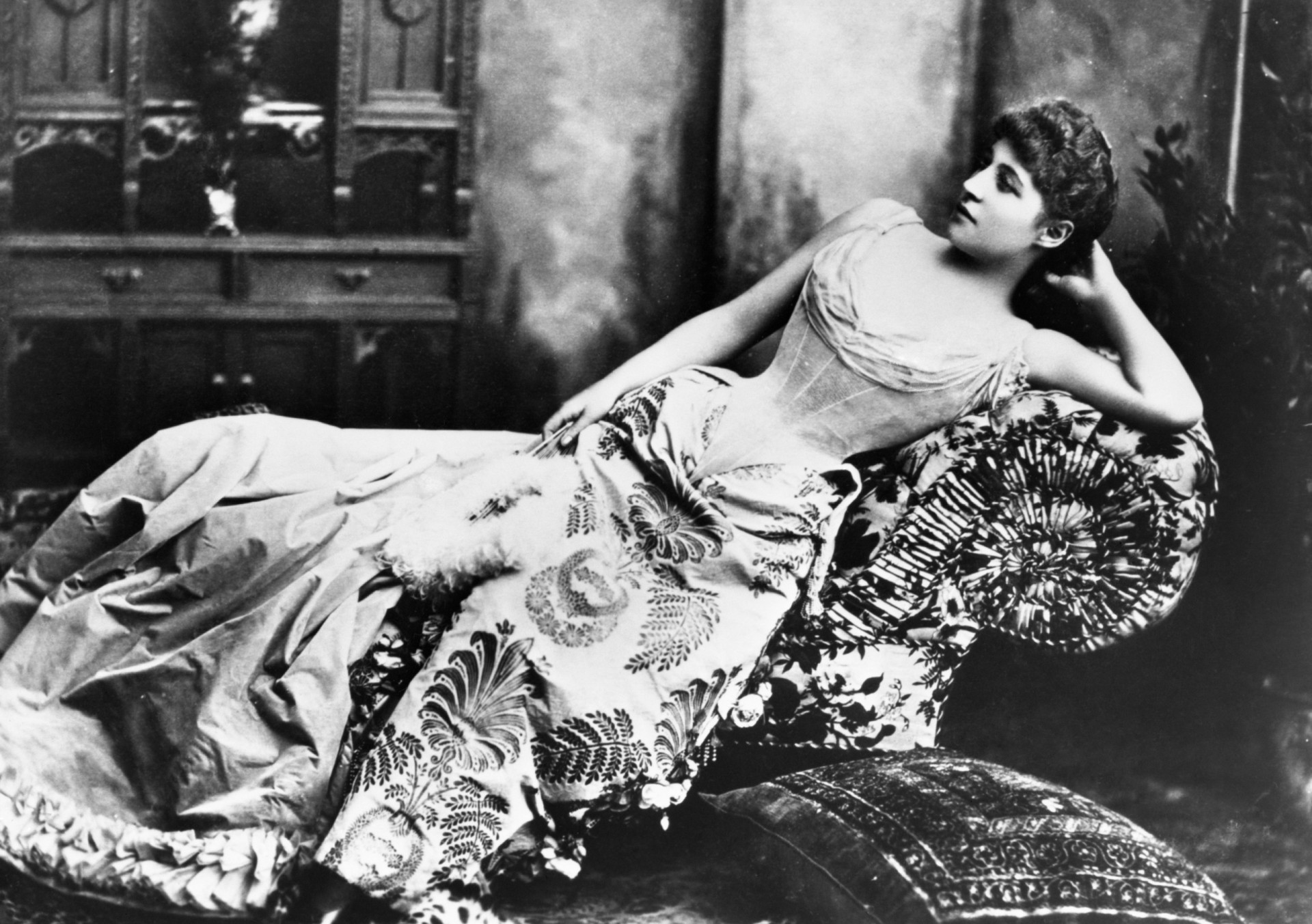 The health risks of Victorian fashion