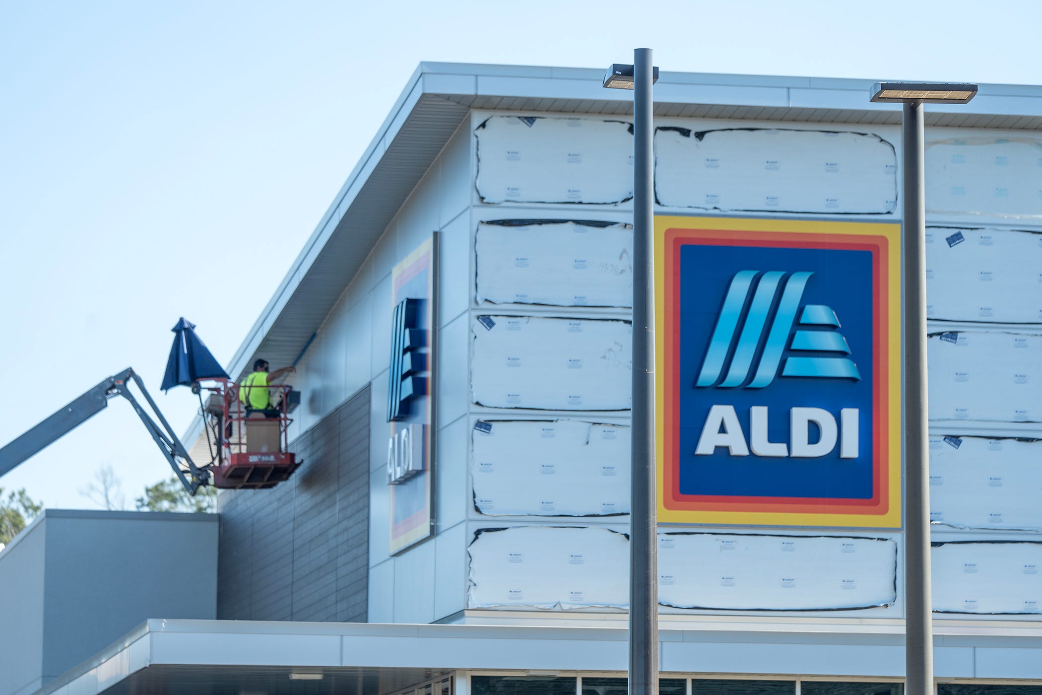 New ALDI store opens soon in Mississippi. Could you get $500 in free ...