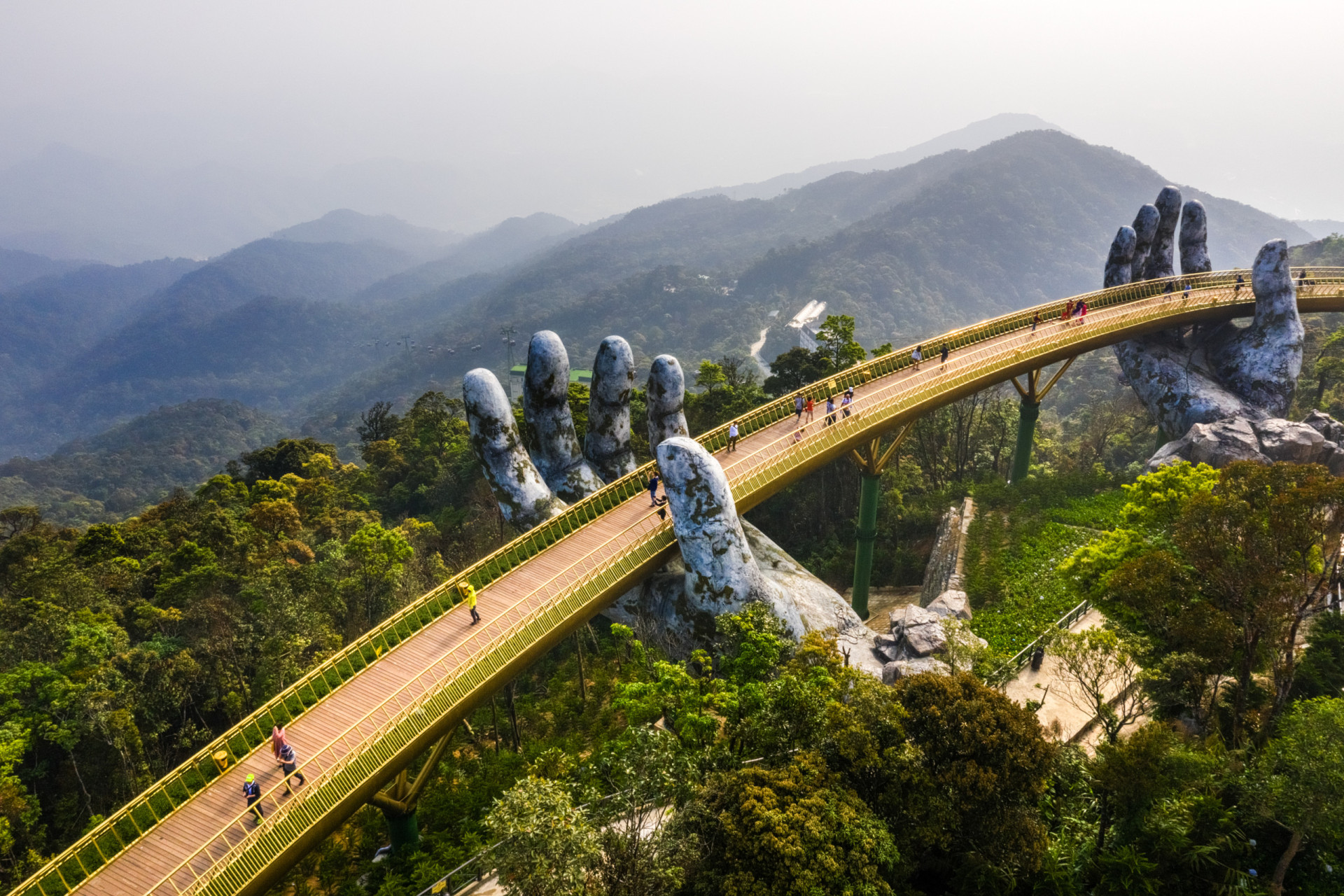 Vietnam’s golden bridge held by the 'hands of gods'