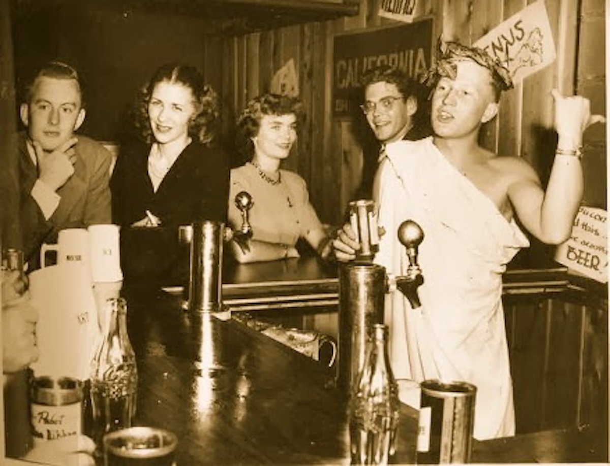 15 Vintage Photos of Fraternities That Show Greek Life Was Always Wild