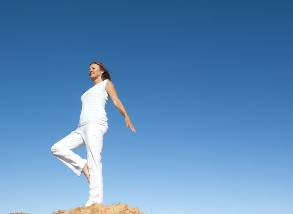 I'm a trainer and here are 5 daily exercises adults over 60 can use to ...