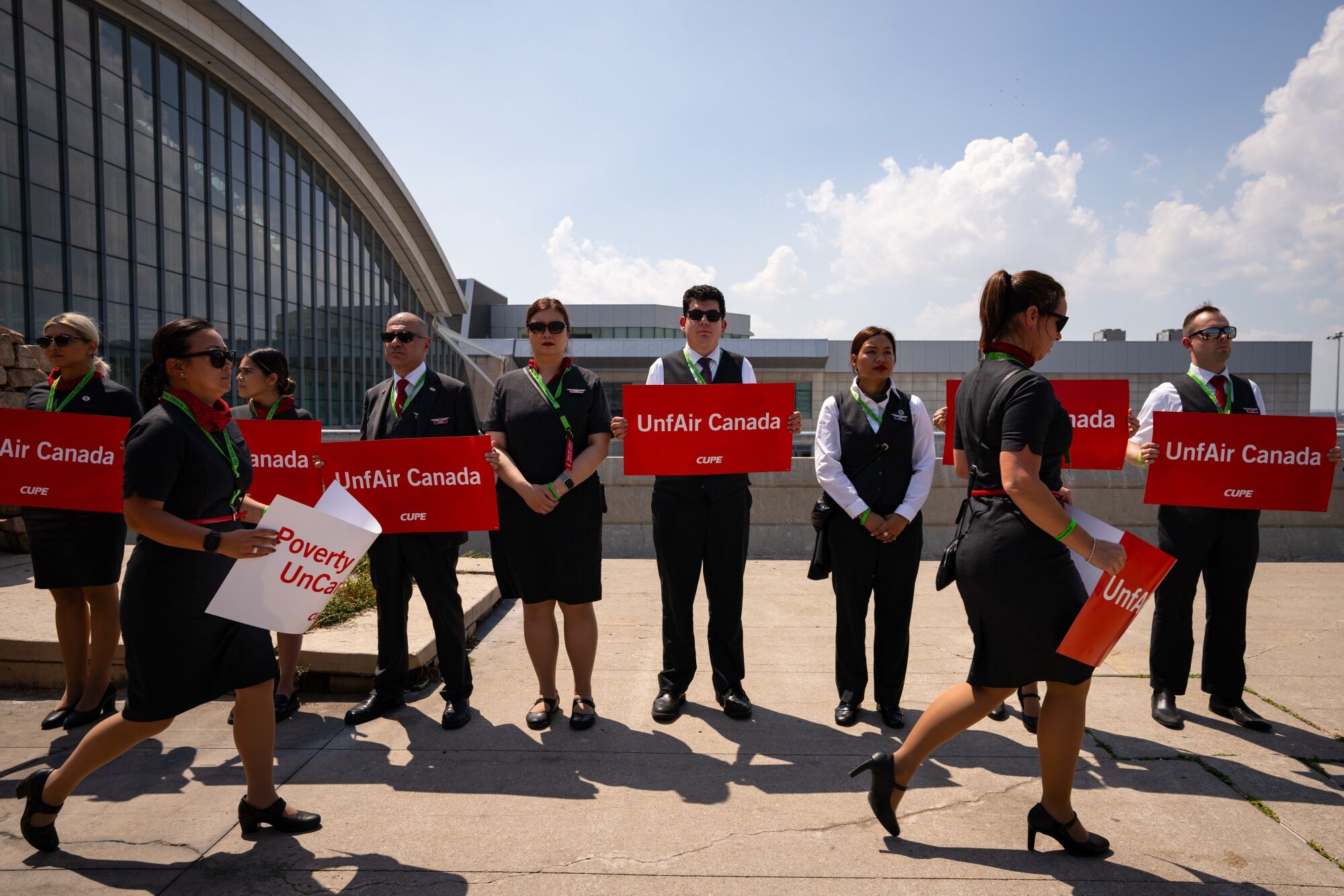 Air Canada Warns of Chaos as Labor Impasse Cancels Flights