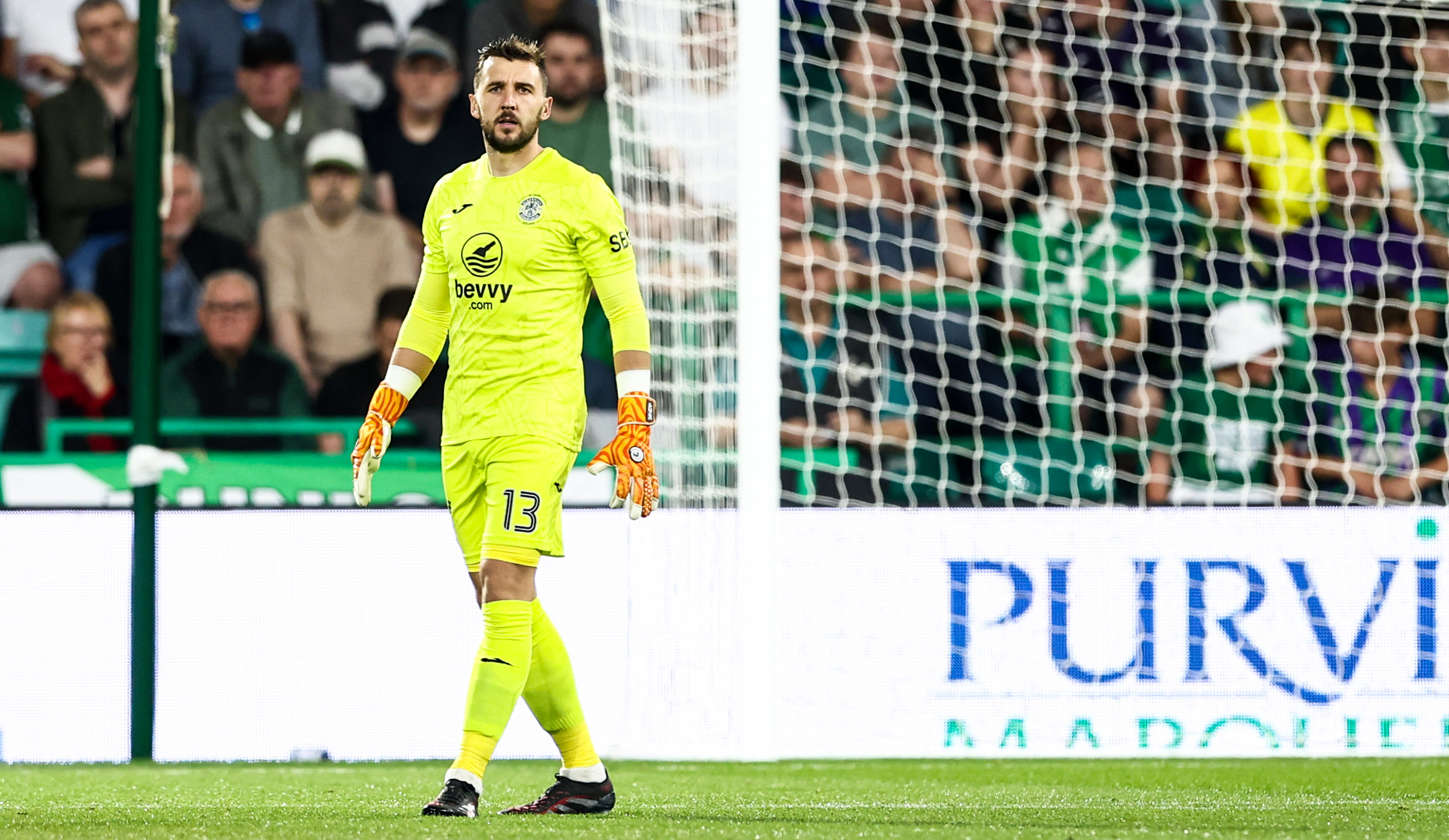 Hibs in more VAR handball drama - ratings, report and video from Easter ...