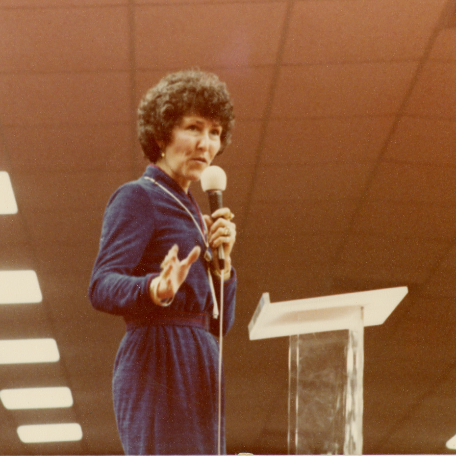Dodie Osteen, Co-Founder of One of the Nation’s Largest Churches, Dies ...