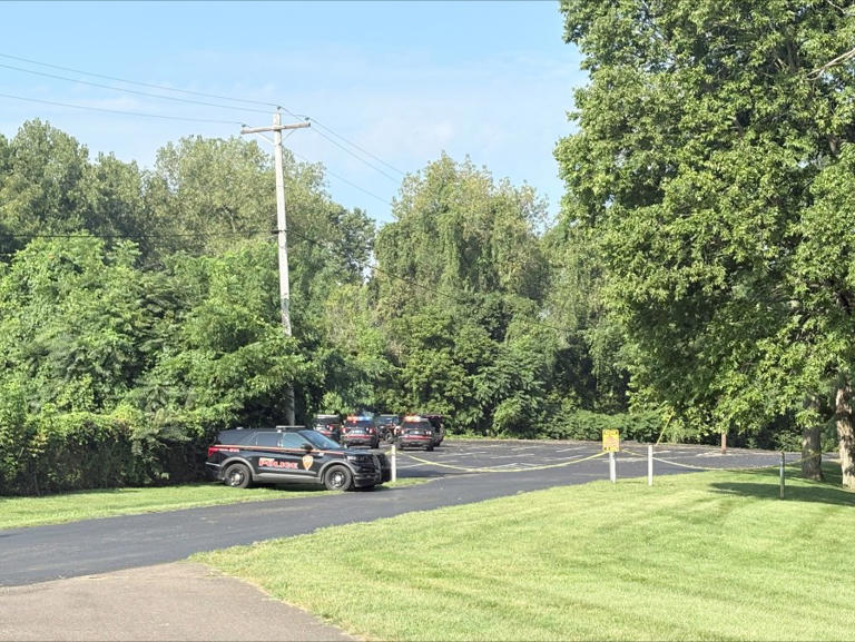 One injured in shooting with Newark police