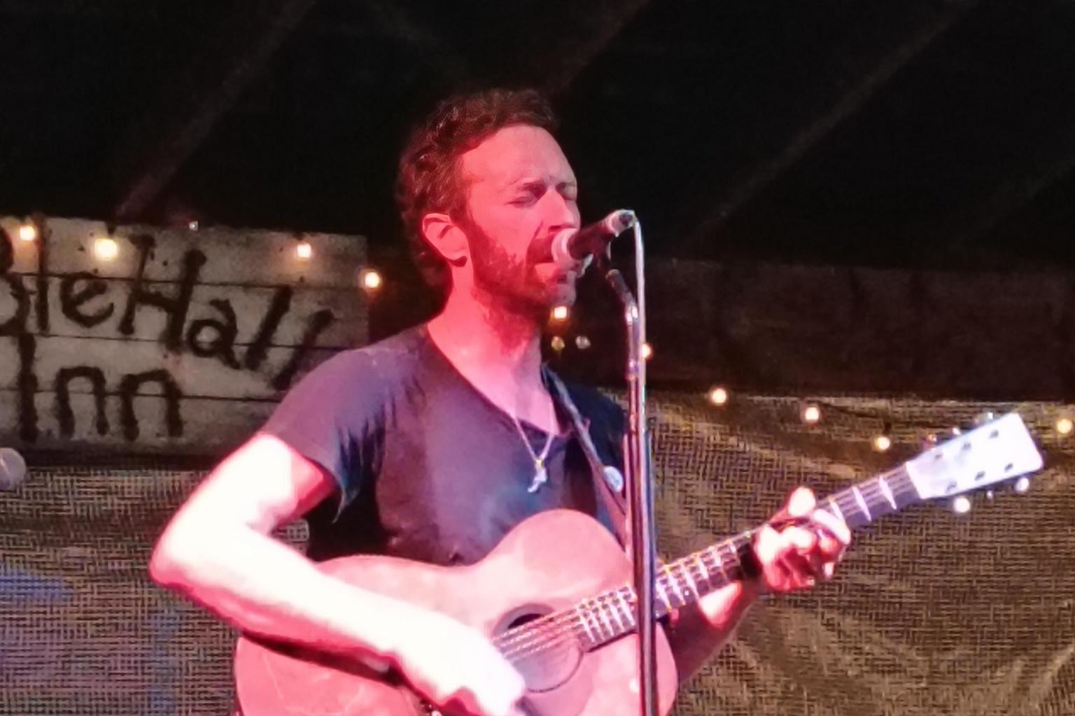Coldplay singer in Sowerby Bridge: Stunned pub-goers who saw Chris ...