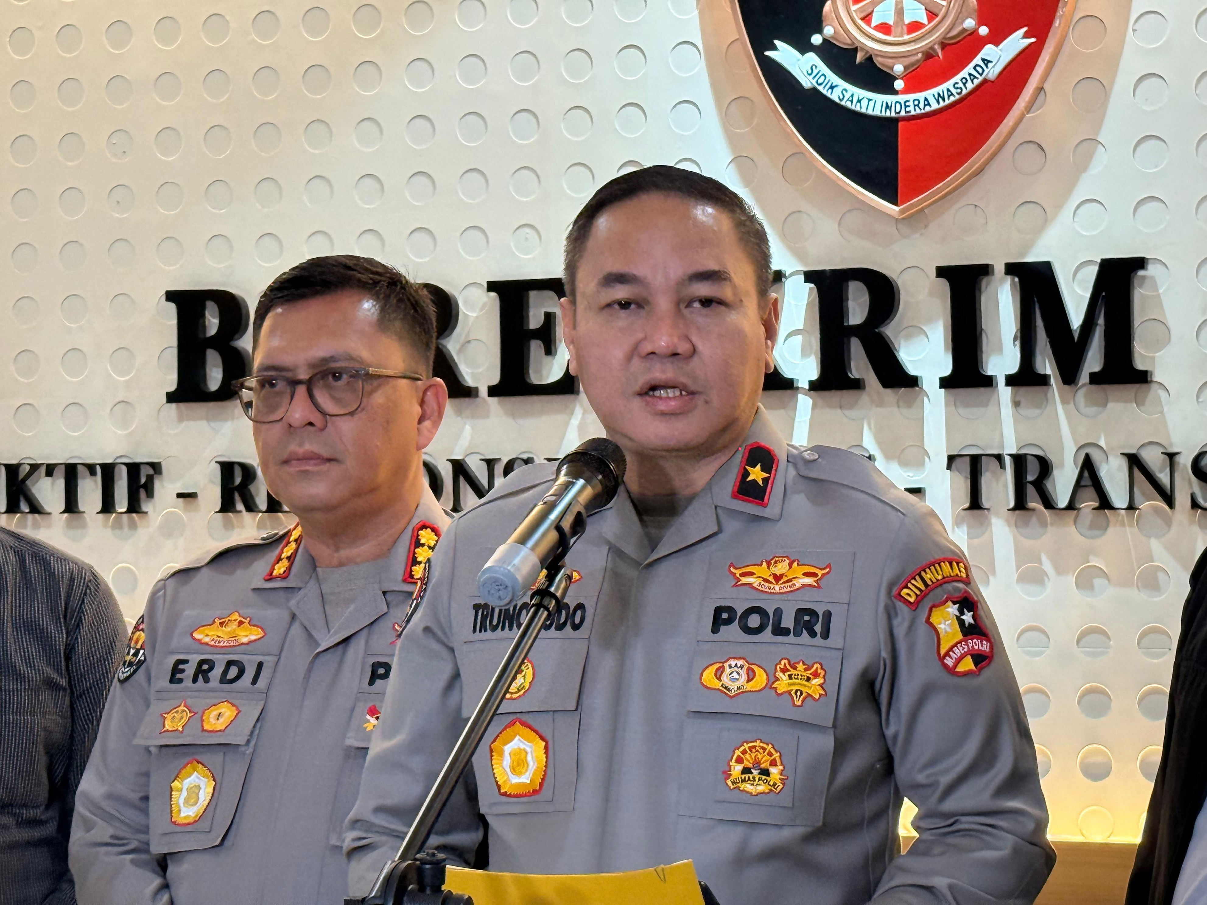 Mutasi 1.068 pamen dan pati, Kapolri tugaskan puluhan polwan isi ...