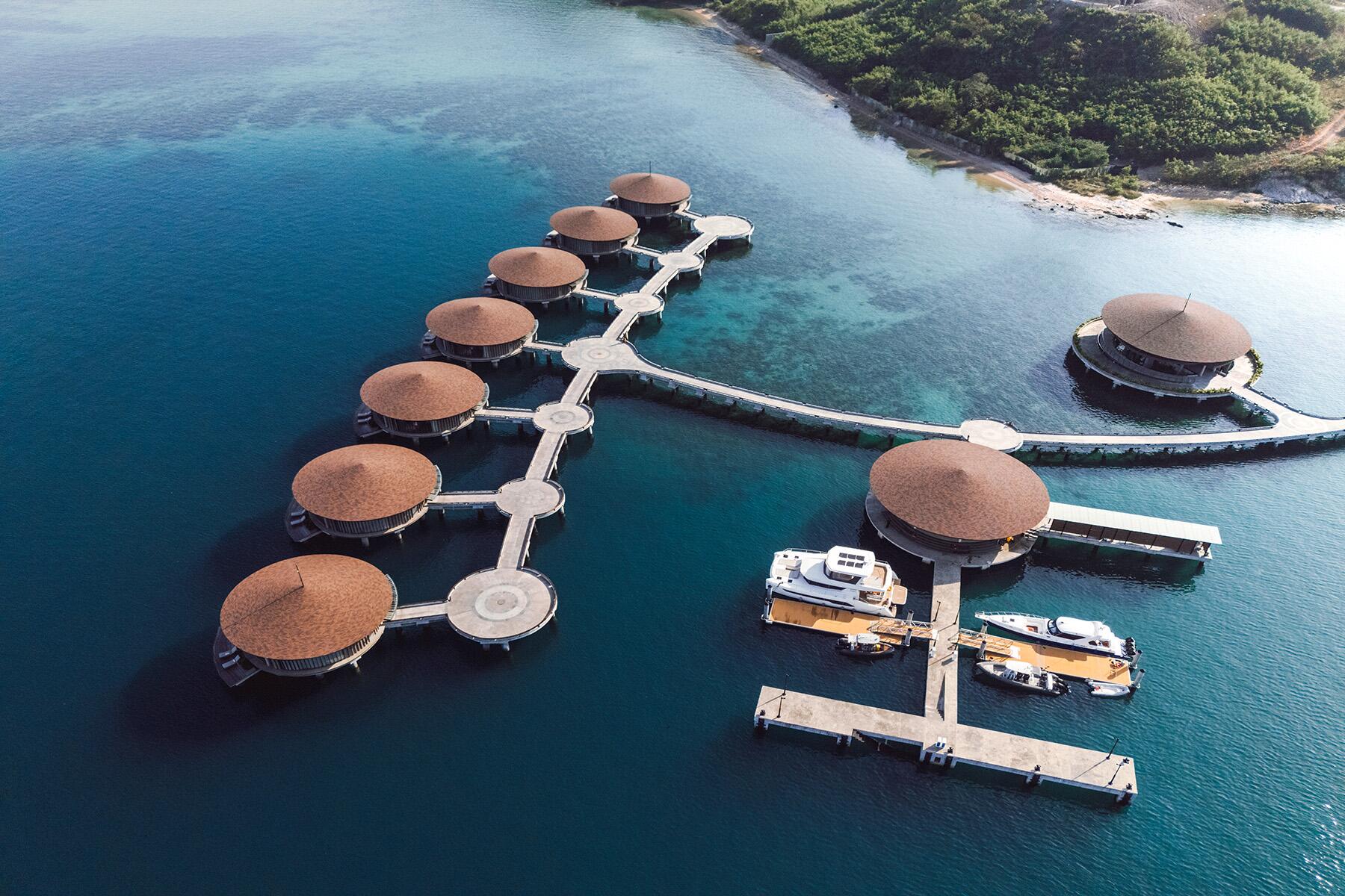 14 Things They Don’t Tell You About Staying in Overwater Bungalows (Did ...