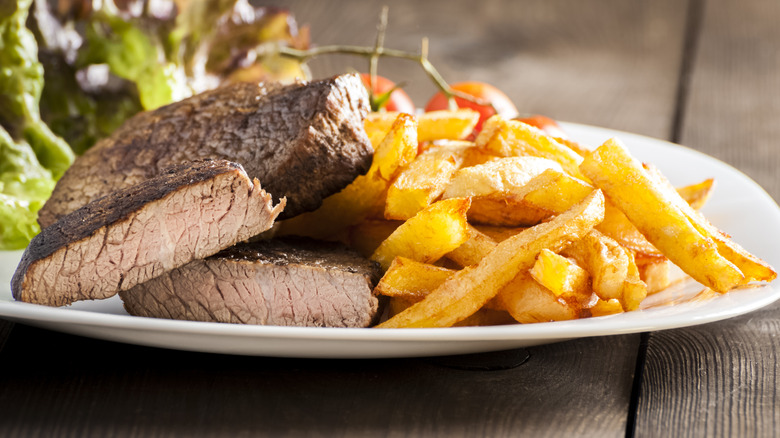 How To Stop Your Steaks From Turning Gray