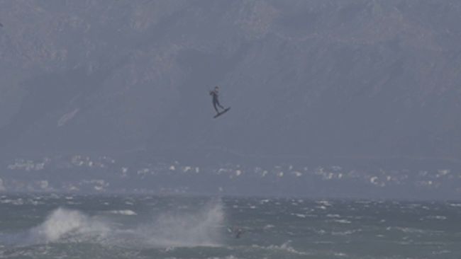 Kitesurfer Knocked Unconscious After Failed 'Super Loop' Attempt