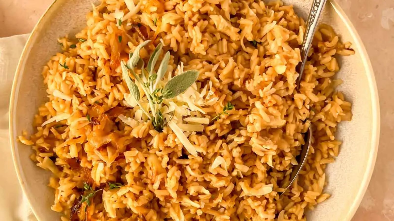 14 gooey, cheesy rice recipes that make everything else optional