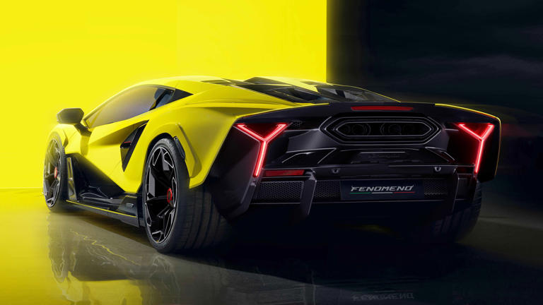 Fenomeno! Welcome to the most powerful, fastest Lamborghini ever