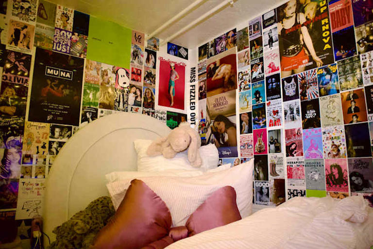 This University of Miami Freshman's Single Dorm Is a Music-Lover's ...