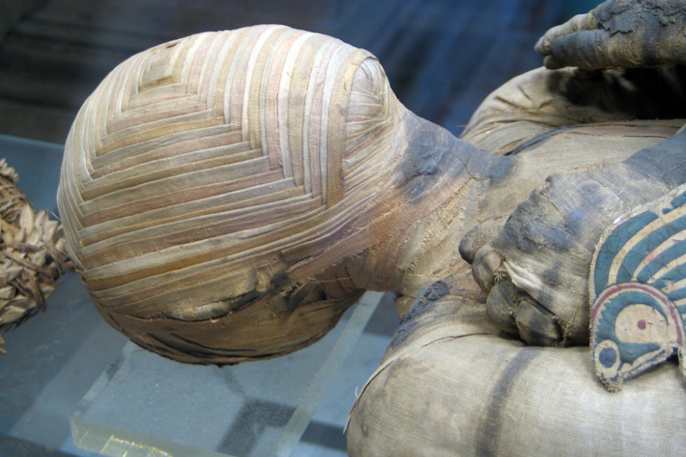 16 Cursed Objects in Real Museums