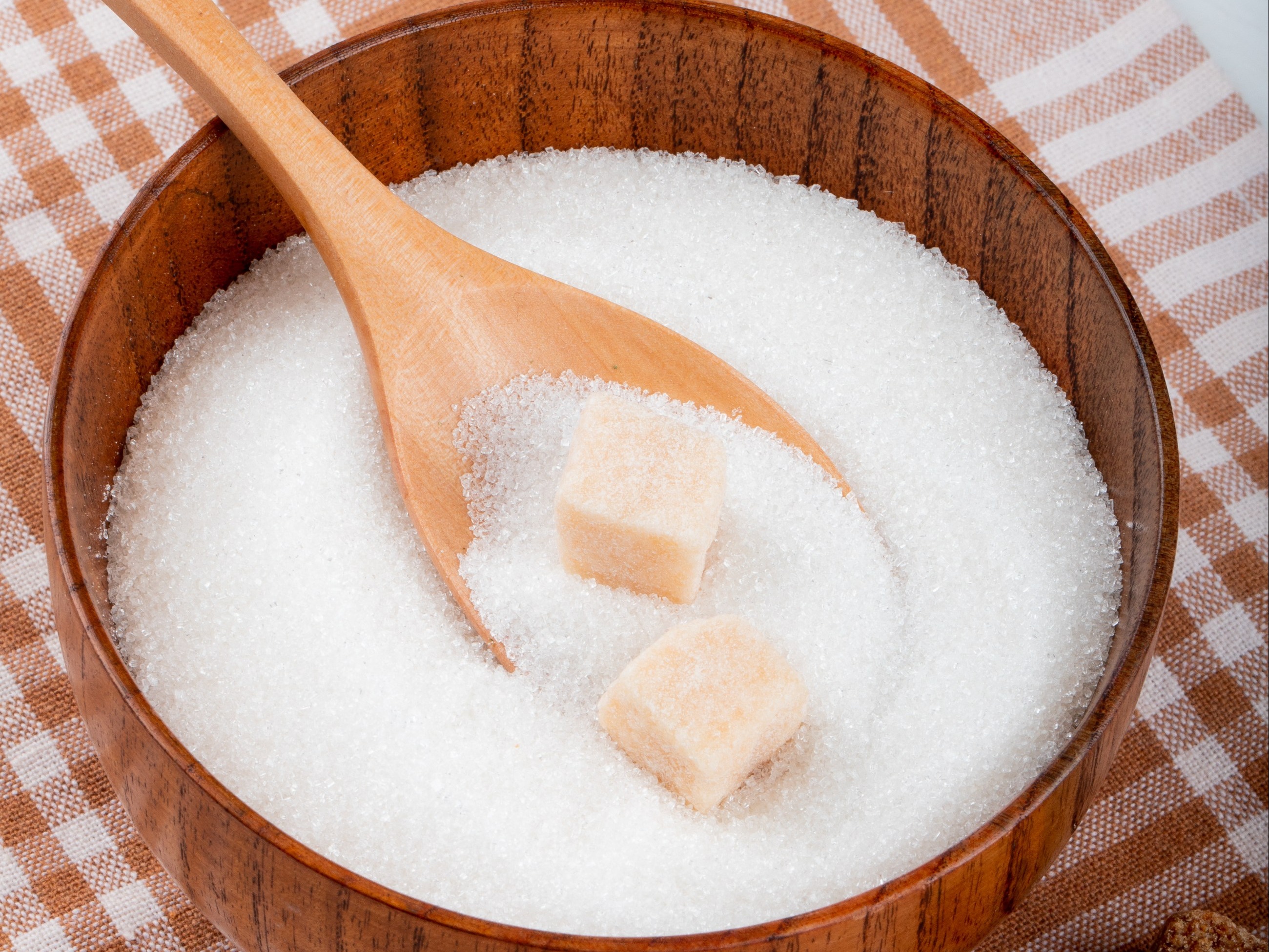 Ten składnik od lat uznawano za paliwo dla raka. Nowe badania zmieniają ...