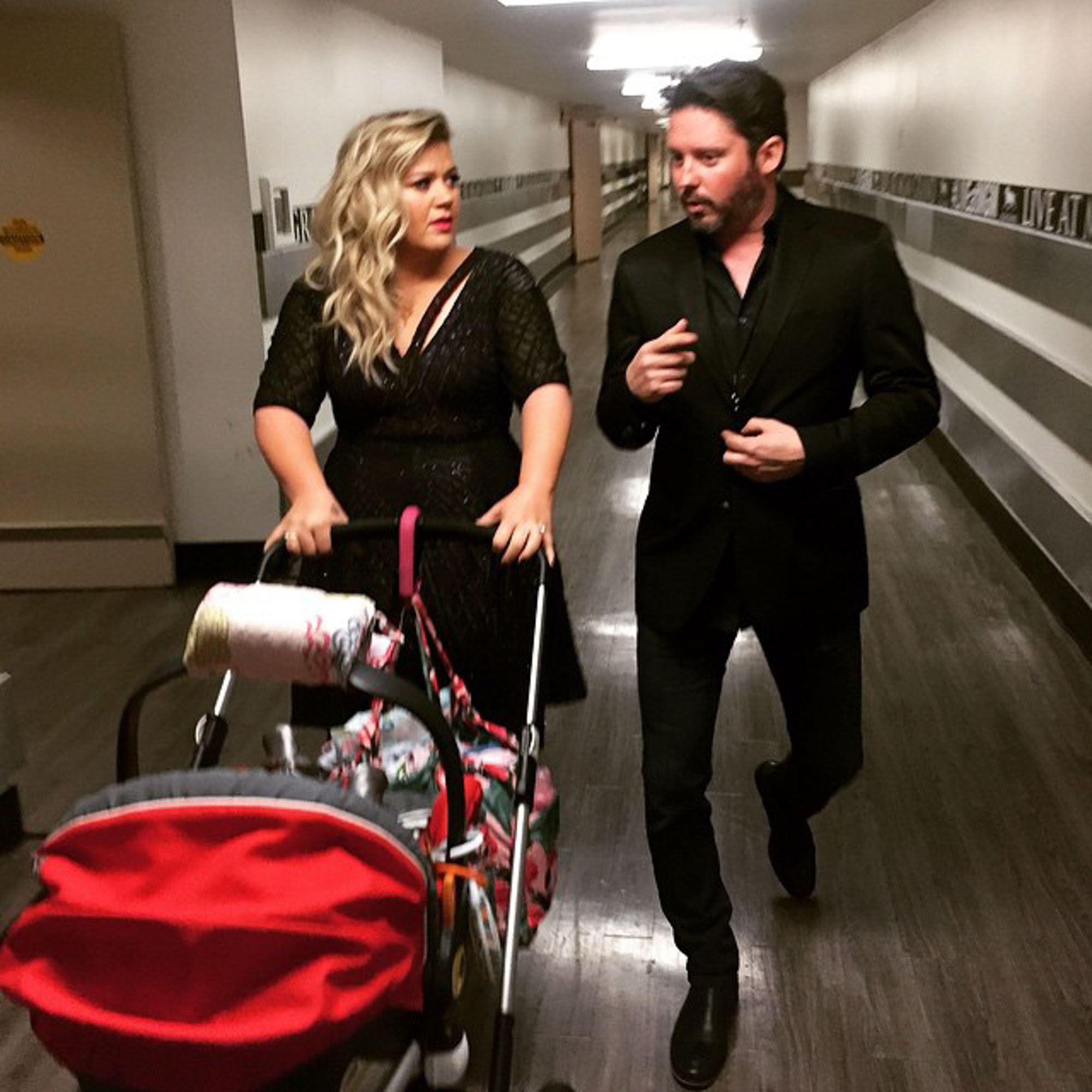 Kelly Clarkson’s ex-assistant Brittney Marie Jones allegedly cheated on ...